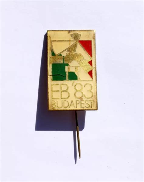 RARE ANCIEN BROCHE Epingle Medaille Eb 83 Budapest Sport Athletisme