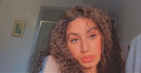 Curly Haired Lebanese Whore With Dsls Deserves A Load Scrolller