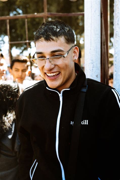 Critican A Dani Flow Tras Quitarse La Camisa En Concierto Infobae