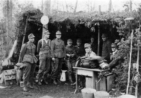 노던 파이크 생선 보급품을 받은 독일군 Ww2 German Soldiers Transfer Of Supplied Food