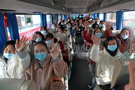江西东乡：送工入企解难题 人民图片网