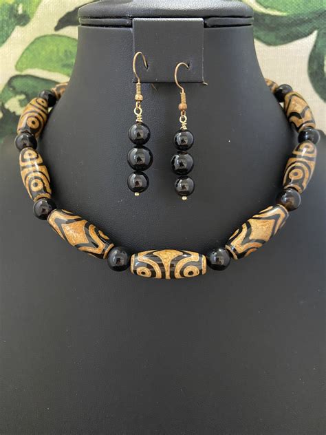 Tibetan Dzi Agate Necklace And Earring Set Tibetan Agate Tibetan
