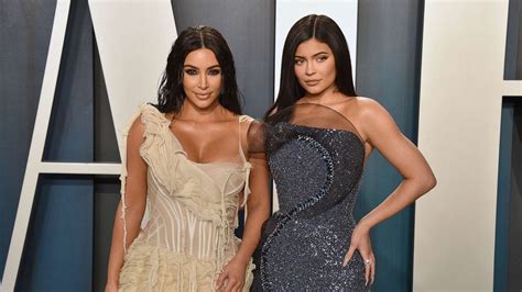 Keeping Up With The Kardashians Season 8 Wallpaper