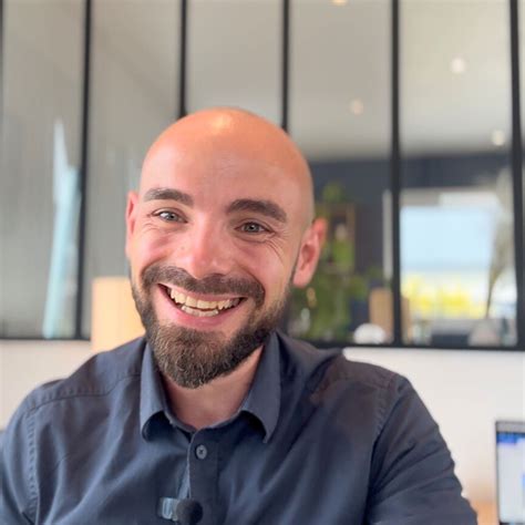 Christian Esse 🦅 Sur Linkedin 3000 Abonnés 🥳 Voici Mes 3 Plus