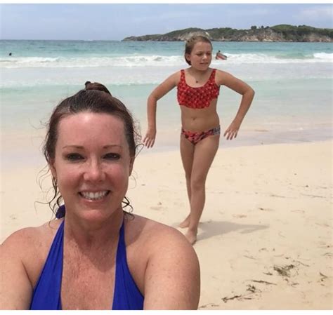 10 Sexy Kelli Finglass Bikini Pics