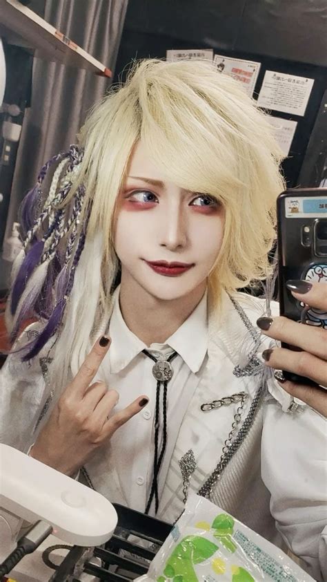 Pin On Shiyu In 2024 Visual Kei Poses Visual