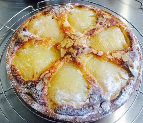 Tarte bourdaloue aux poires Pâtisserie Tartes Les Délices de Mary