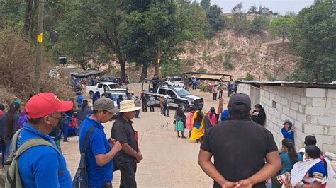 Integrantes Del CIPOG EZ Retienen A Alcalde De Chilapa En La Comunidad