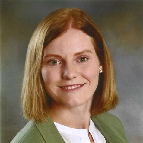 Nicole Gitter Sachbearbeiterin Finanzbuchhaltung Lorenz Dental