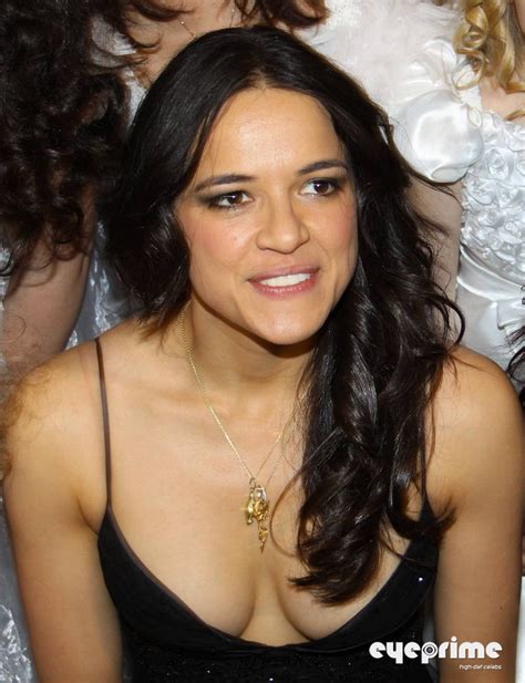 Best Cleavages In The World Michelle Rodriguez Cleavage