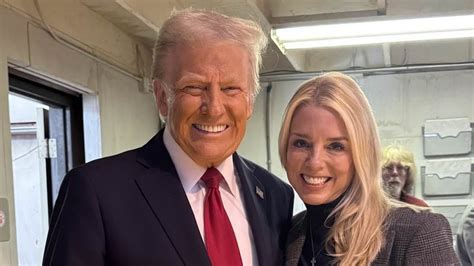 Who Is Pam Bondi The Fierce Trump Loyalist Replacing Matt Gaetz For