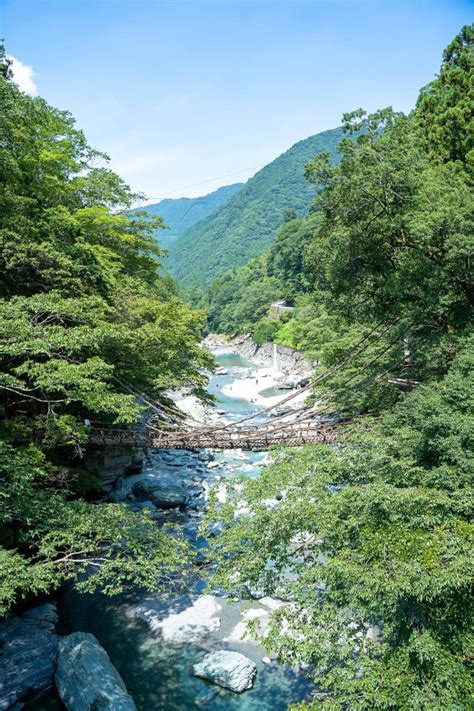 徳島が誇る日本三大秘境祖谷のかずら橋と眉山をドライブ