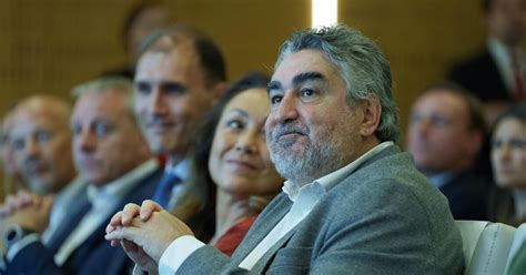 Rodríguez Uribes Y La Final Del Mundial 2030 En El Bernabéu Van Por