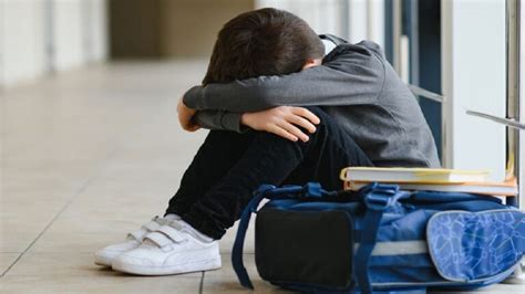 Σχολική Βία Stop στην απραγία μας Δημοτική Ραδιοφωνία Τρίπολης