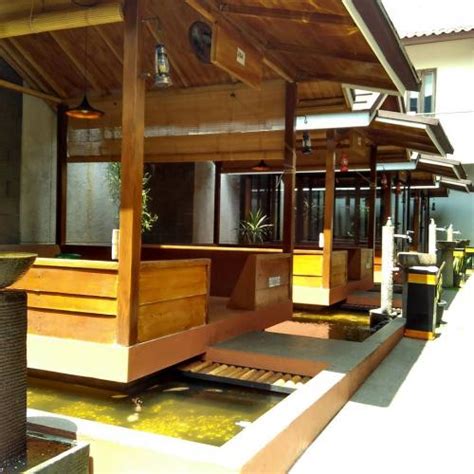 5 Rekomendasi Tempat Hangout Dengan Pilihan Lesehan Di Jakarta News