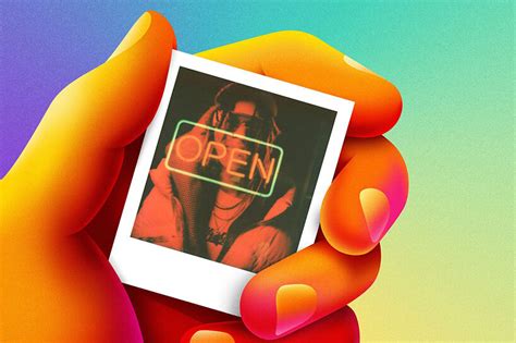 Polaroid Introduces The Polaroid Go — The Worlds Smallest Analog