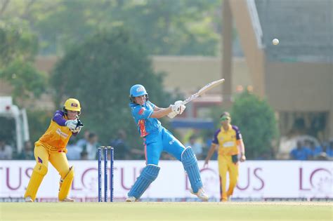 Issy Wong Goes On The Attack