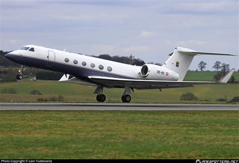 Oe Iis Avcon Jet Gulfstream Aerospace G V Gulfstream V Photo By Leor Yudelowitz Id