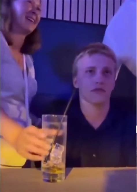 Bi Irl R Bi Irl