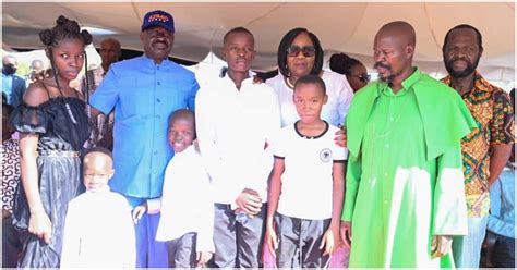 Raila Odinga Attends Burial Of Mama Ida S Bodyguard Barack Otieno Tuko Co Ke
