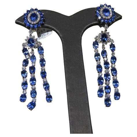 Nwt 170 000 18kt Gold Rare Gorgeous 15ct Blue Sapphire Diamond Dangle