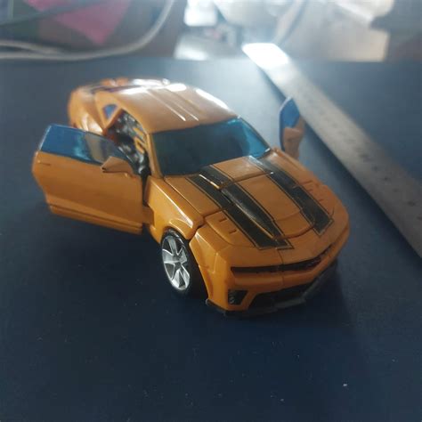 Transformers Bumblebee Hftd Autobot Camaro Deluxe Class Action Figure Hobbies And Toys Toys