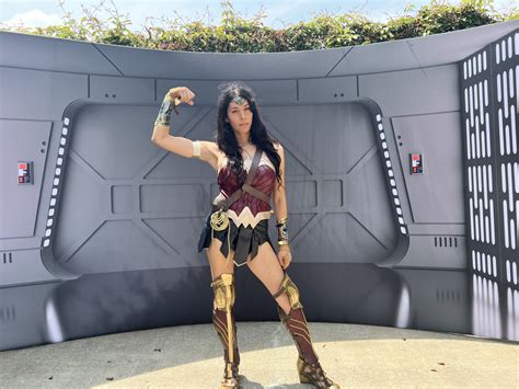 Mireya Milan Cosplay Star