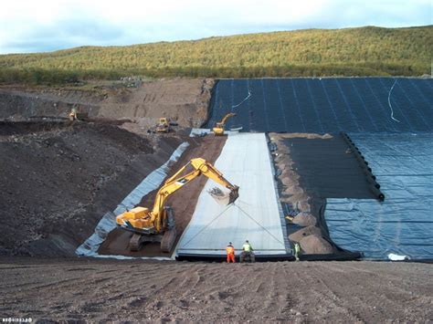 Презентація на тему Переробка відходів — готові шкільні презентації Gdz4you