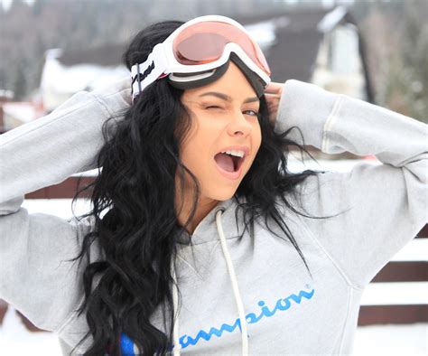 Inna Beautiful Images Hollywood Stars Wallpapers