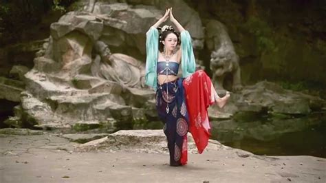 【敦煌·飞天】原创编舞《天女·伎乐》 Youtube 【敦煌·飞天】原创编舞《天女·伎乐》 Youtube