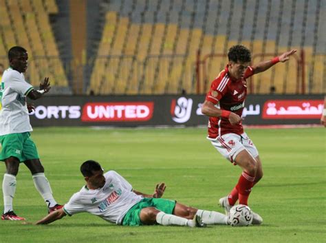 الأهلي يكتسح المصري برباعية نظيفة في أول لقاء بالدوري الممتاز صور