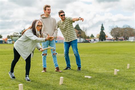 Kubb Game MoMac Socialising Media