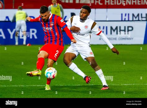 Marnon Busch 1fc Heidenheim In A Duel With Oladapo Afolayan St