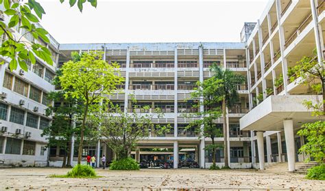 Trường đại Học Rộng Nhất Trung Tâm Hà Nội Sinh Viên Phải Tra Bản đồ để