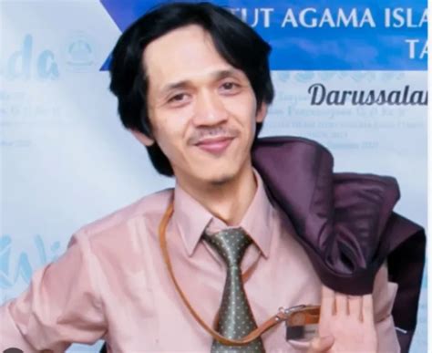 Praktik Salin Tempel Stiker Sebagai Ucapan Fahmi Farid Purnama Budaya