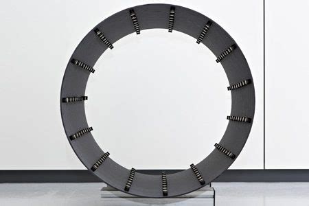 Silent Running Intrinsic Structural Vibration Reduction For Carrier
