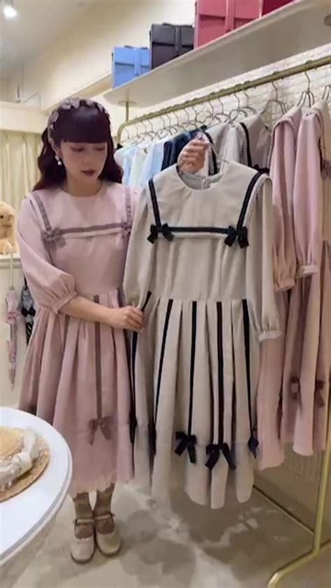 Misako Aoki 本日はメタモさんの撮影で大阪へ♡ 新作沢山着ました🎀 一部ご紹介です♪懐古ロリータやギンガムチェック、セーラーどれ
