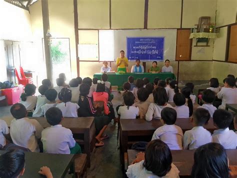 အိမ်မဲမြို့နယ် အ မ က လယ်ပေါ် တွင်စာဖတ်ရှိန်မြှင့်တင်ရေး ဟောပြောပွဲန