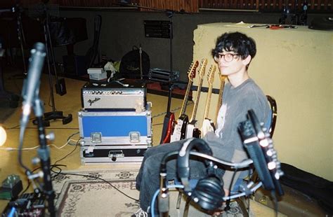 Keyan Zand Julie Guitarist Gear Equipboard