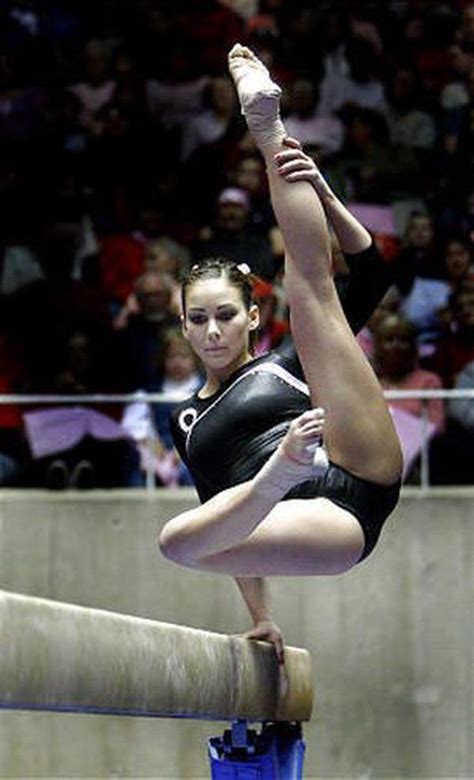 ดูนักกีฬา นักกีฬา Gymnastics Sport Gymnastics และ Gymnastics Girls