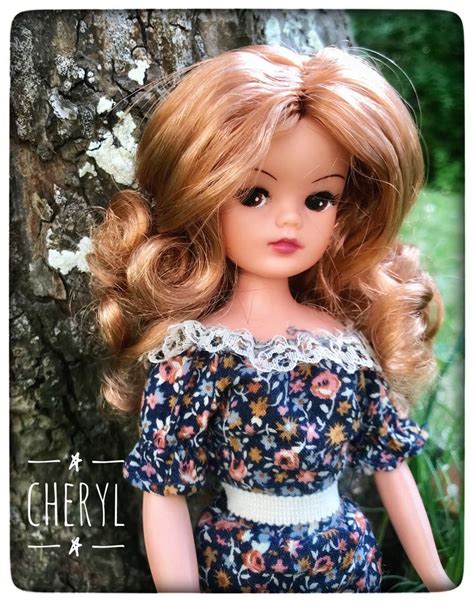 Pin By S Ndr Fitts On Dollz Sindy Family Tammy Doll Sindy Doll Selling Used Clothes