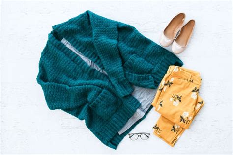 The Staycation Free Crochet Cardigan Pattern With Plus Sizes S 3x