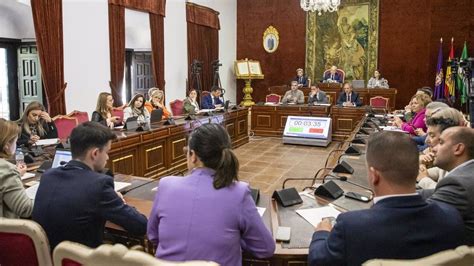 El Pleno de la Diputación aprueba por unanimidad un plan de inversión de casi millones
