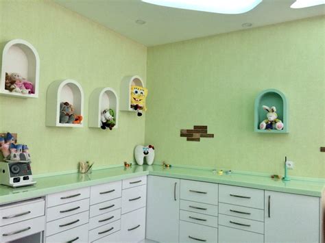 دکتر سحر غفارپور دندانپزشک کودکان