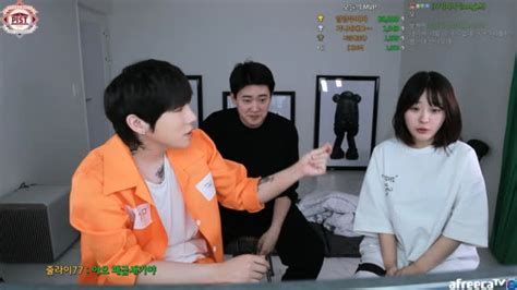 클립 파이스트 합숙중 전자녀5개 괴롭히기 잠방 Bj난초 아프리카tv Vod