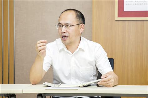 郑州11中举行青年教师会议 大河网