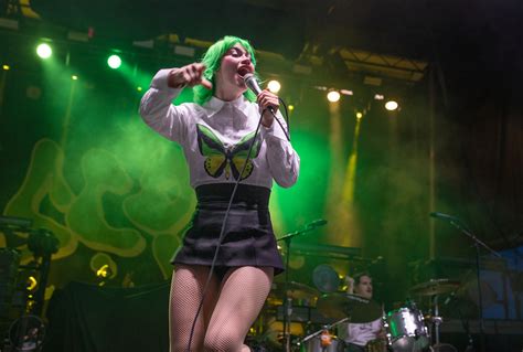 Meet Scowl Too Melodic For Hardcore Too Hardcore To Care Spin