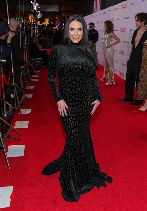 Angela White Outfits And Style Photos • Celebmafia