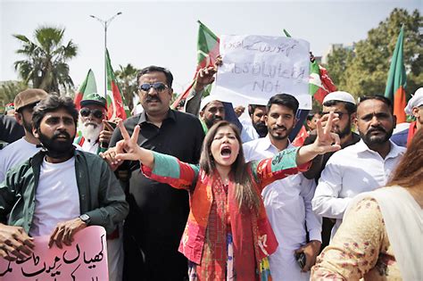 Pakistan President Dissolves Parliament Borneo Bulletin Online