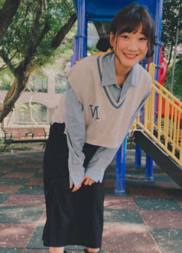 愛莉莎莎不當youtuber了？ 工作照曝進修技術「考到證照徹底轉行」 Ettoday星光雲 Ettoday新聞雲